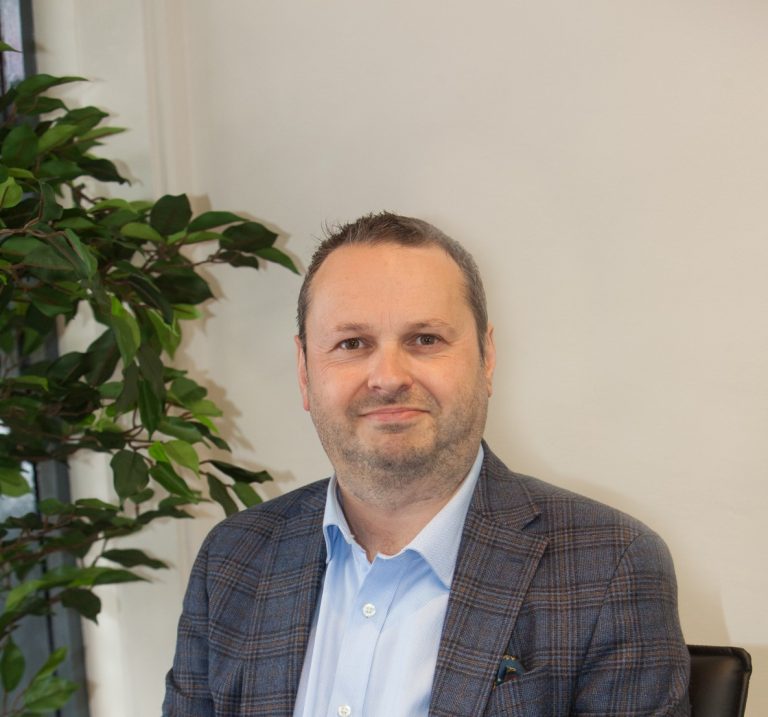 Chris Oakes FPFS - Croft And Oakes